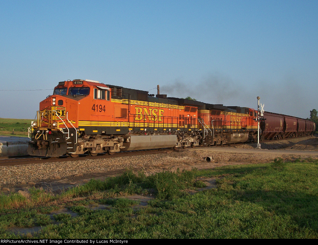 BNSF 4194 westbound BNSF empty grain train